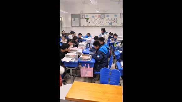 2020庐江二中高一六辩论会