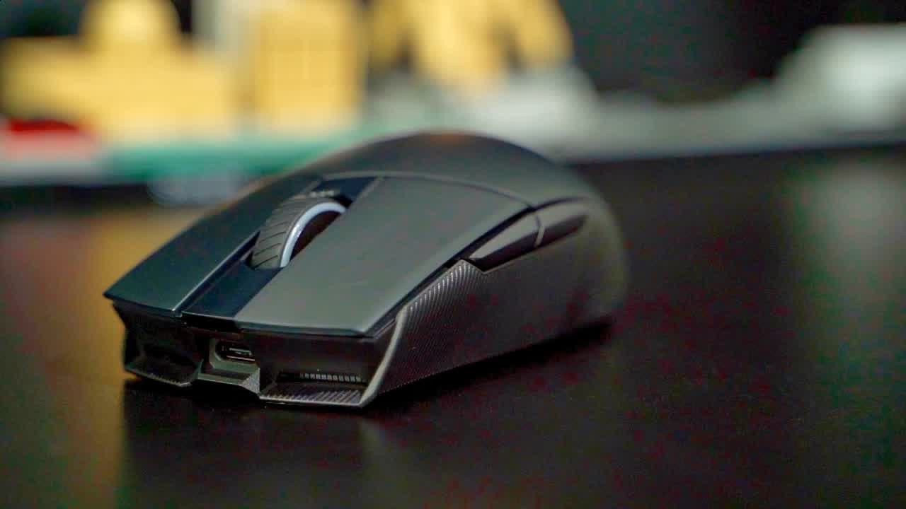 轻量化双模游戏鼠标新秀,ROG影刃2无线版上手