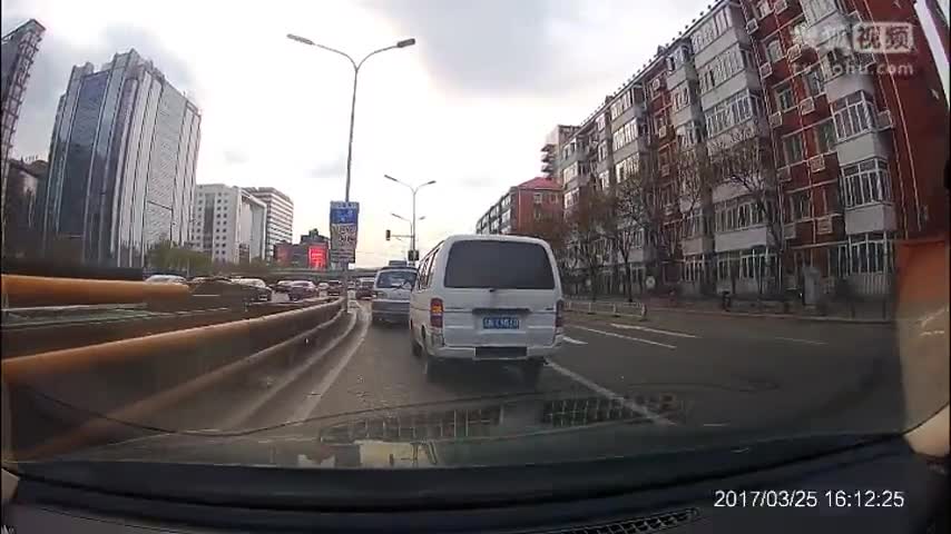 行车记录仪白天画质拍摄效果