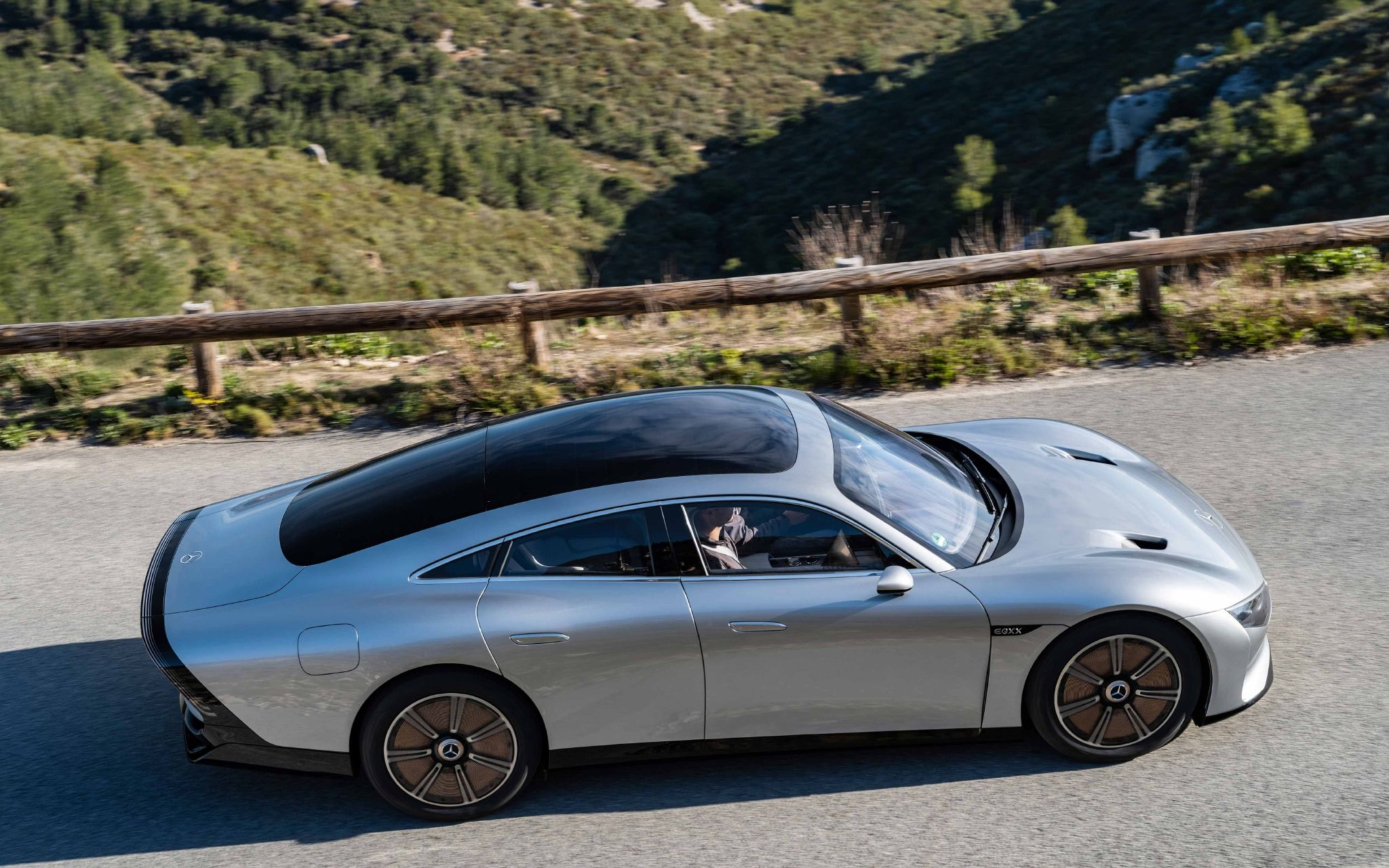 奔驰Vision EQXX实测续航超过1000公里 百公里耗电量低至8.7度电