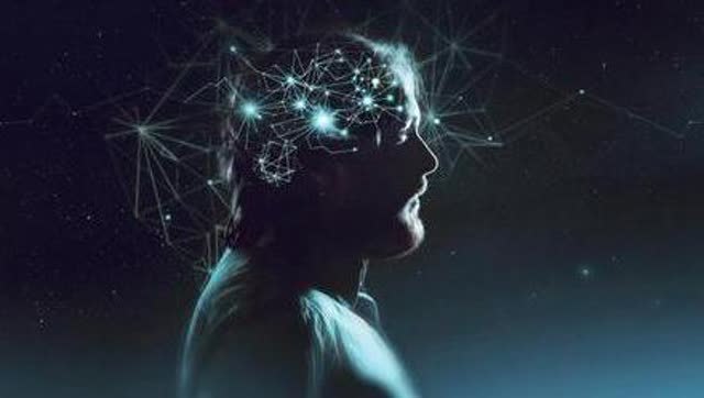 人死之后,会发生什么样的事情?是进入一个高维世界?科学家:会以量子.