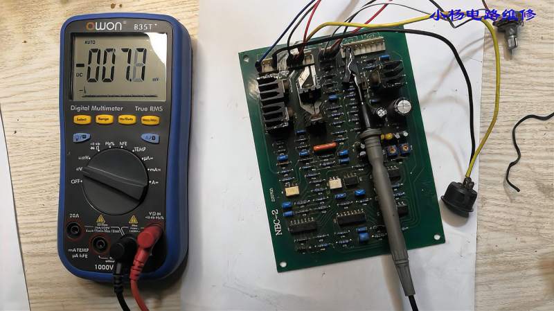 检测焊机主板接口数据,推断出这块NBC气保焊机主板的故障现象