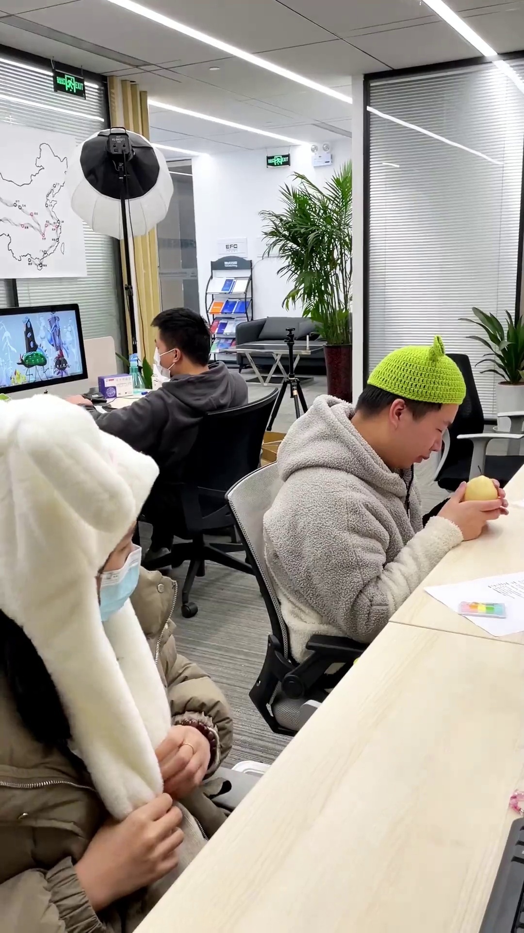 你听说过孔融让梨嘛记录真实生活搞笑视频办公室日常