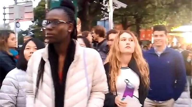 第一次来上海,街上这么多老外我都以为我是来错地方了!