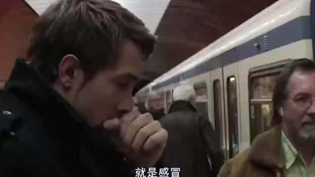 感冒引起的病毒,会随着空气传播,请大家出门一定做好防范意识!