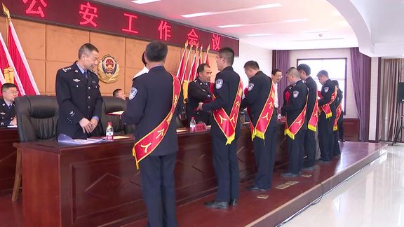 宜黄县纪委十四届五次全会召开