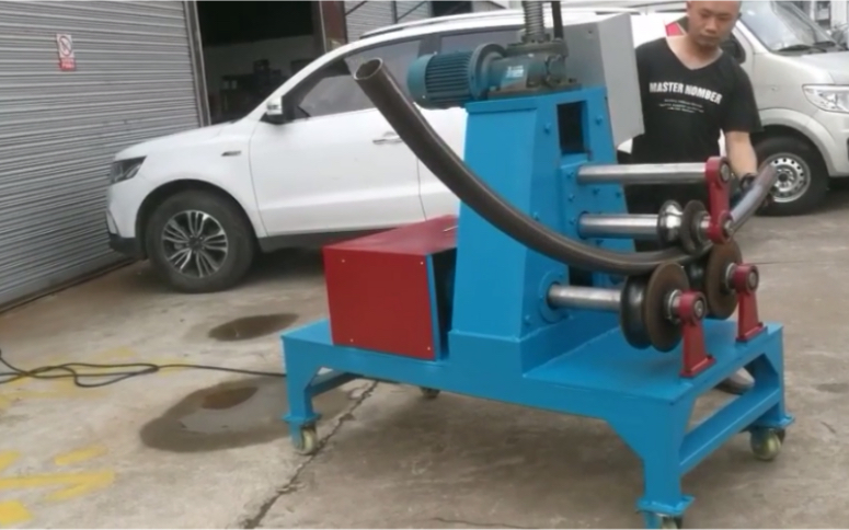 优易通机械 电动3轴弯管机 方管冲孔机 液压冲角机 冲孔模具厂家