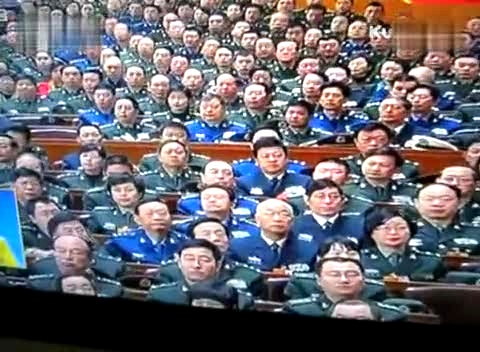 十二届全国人大一次会议闭幕会