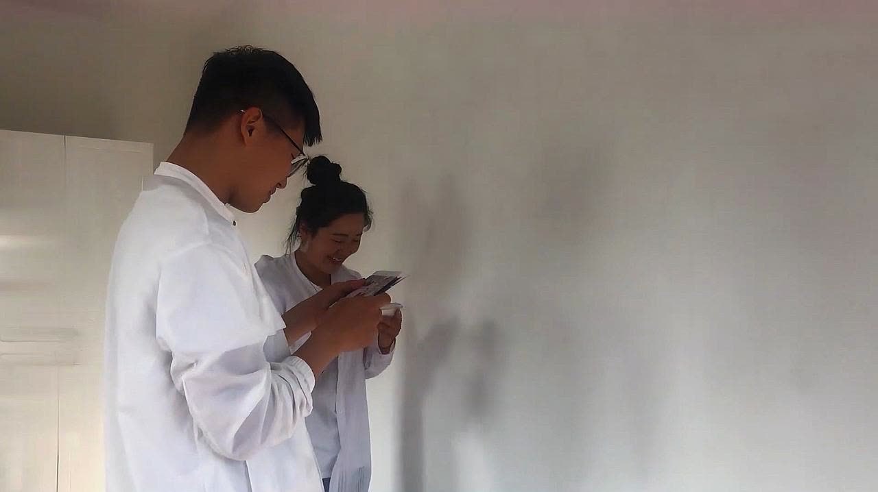 妹子花22块钱打印100张照片,照片又瘦又好看,男朋友是咋说的