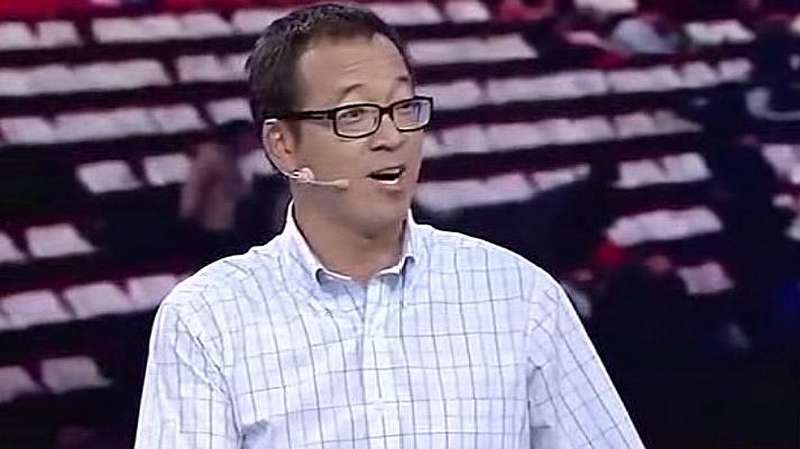 俞敏洪励志演讲:只有克服恐惧以及别人的眼光,才能换来成长!