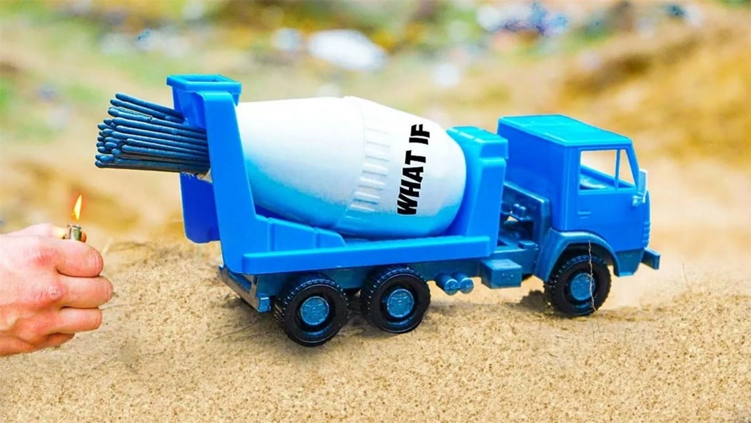 手工实验-卡车与火花(碰撞测试),烟花爆竹VS小汽车!