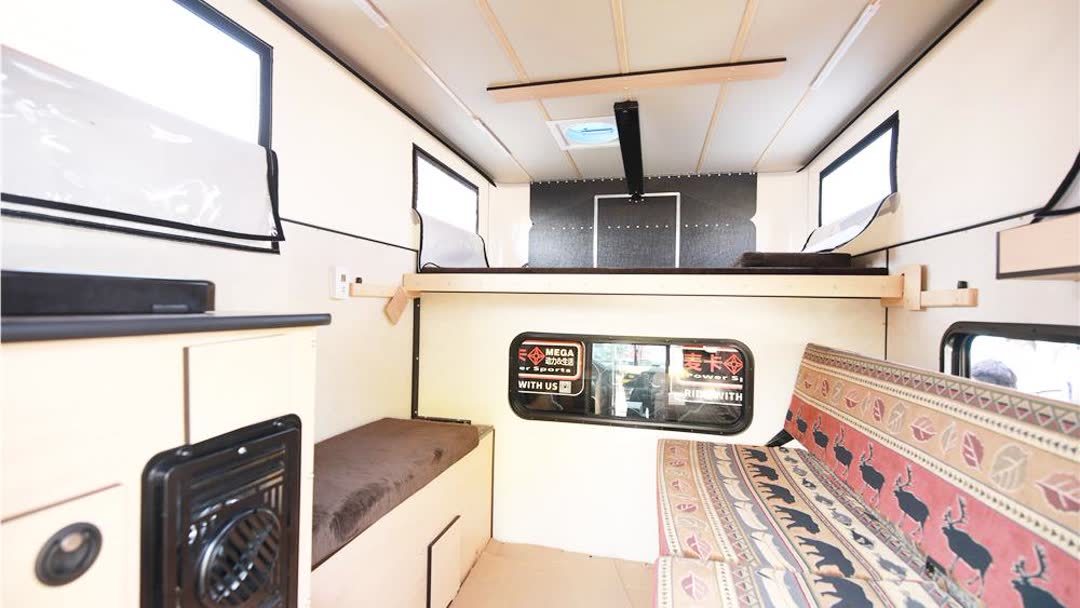 越野利器!福特猛禽F350改装的”越野房车“,加装升降车顶!