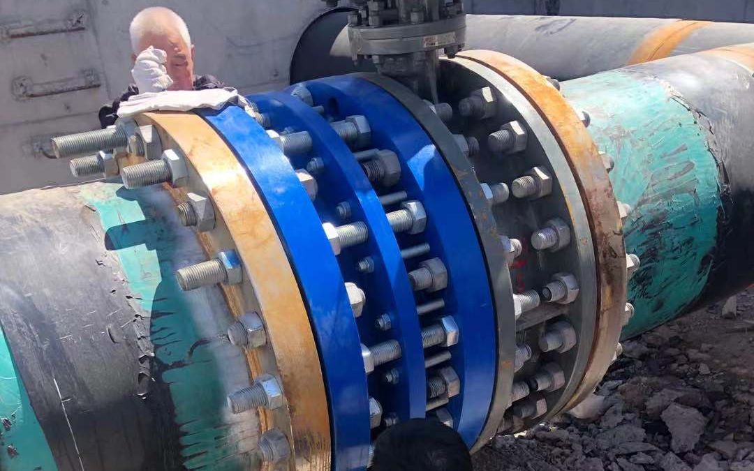 浙江阀门厂配套双法兰传力伸缩接头试压