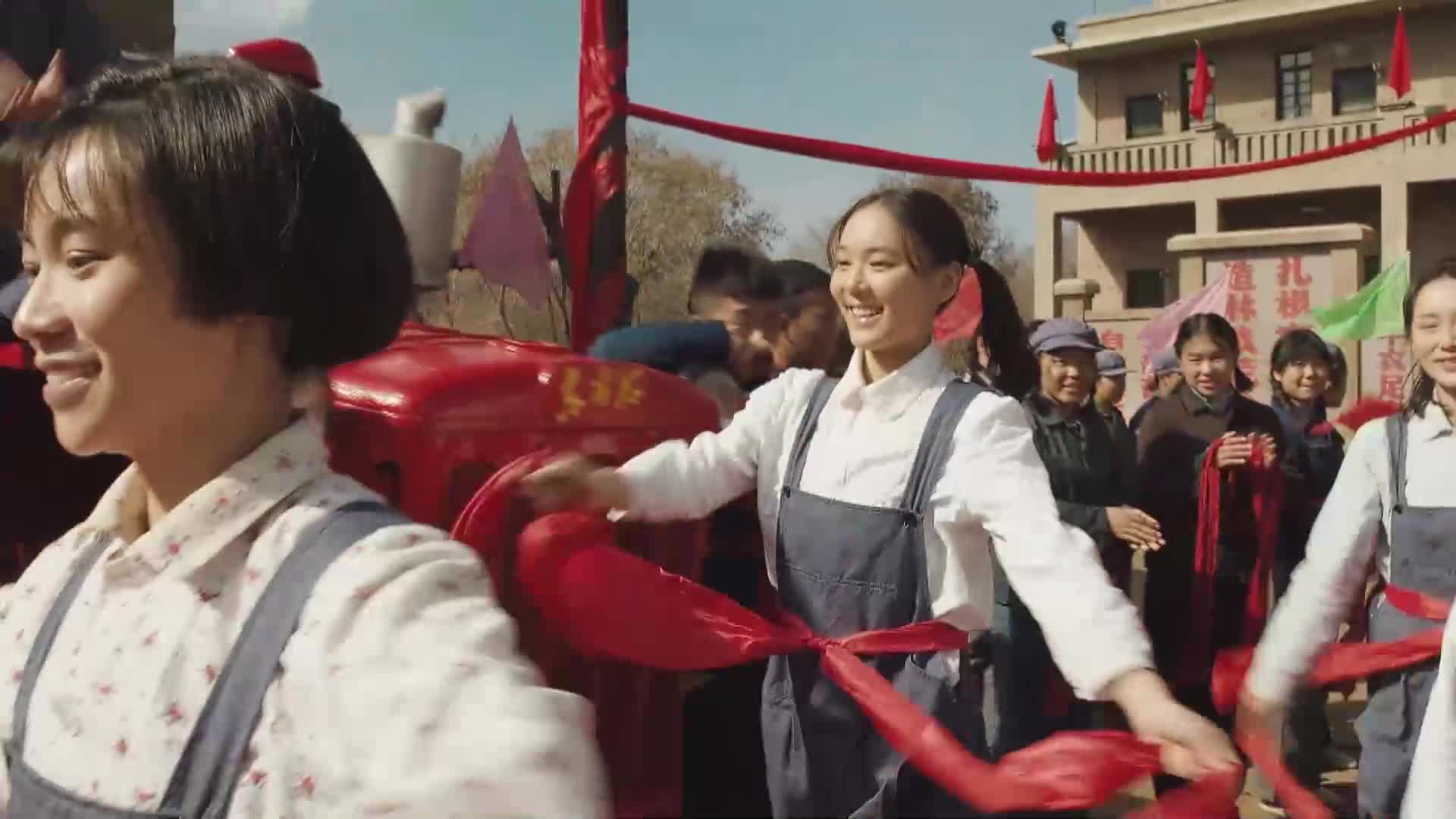 塞罕坝植树造林成功 同志们载歌载舞庆祝胜利