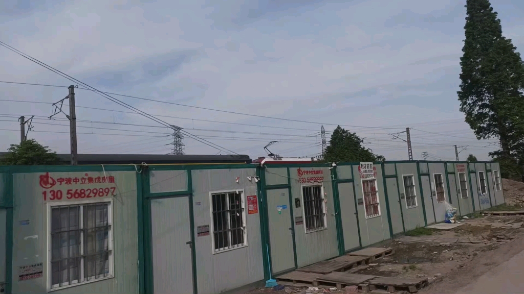 萧甬线拍火车 K422次列车晚点 df4DH4195单机通过 K584次列车前往...