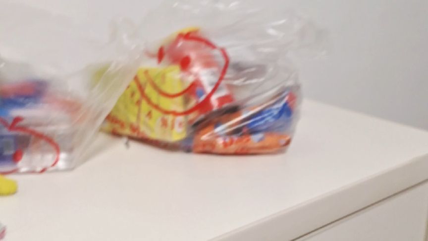 星期四和星期五运动会 ,是运动会广播稿 。