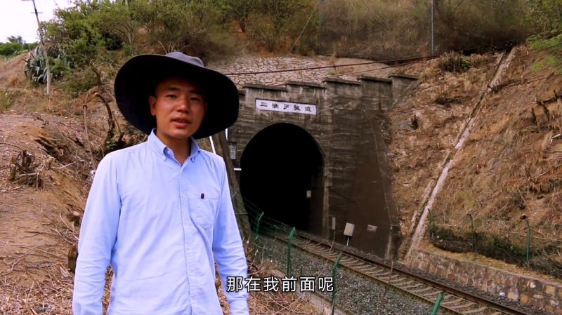 成都到昆明铁路线上的“路霸”,货运火车基本归它“管”