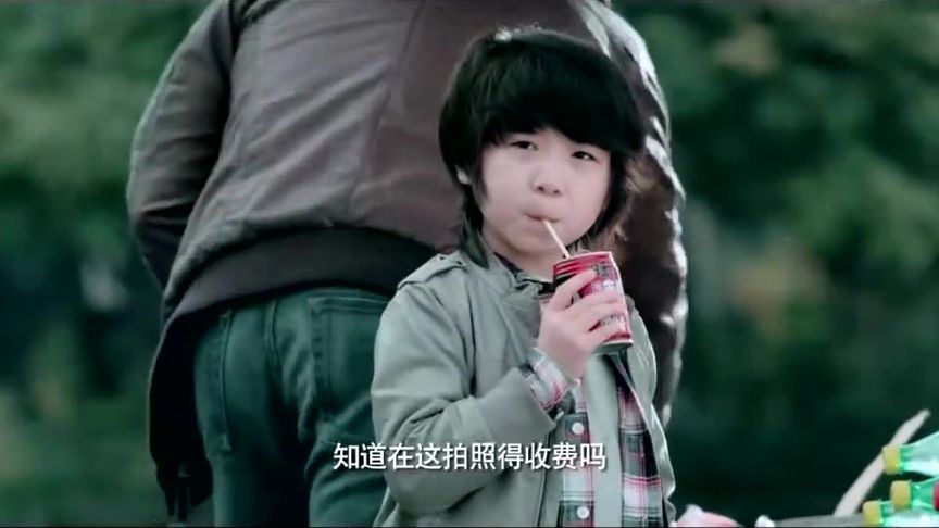 美女拍照遭遇流氓调戏收取保护费,刘承俊仗义相救!