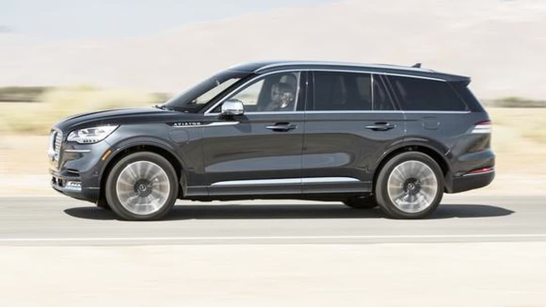 老外试驾2020款林肯飞行家高清视频,这款大七座SUV行驶质感一流