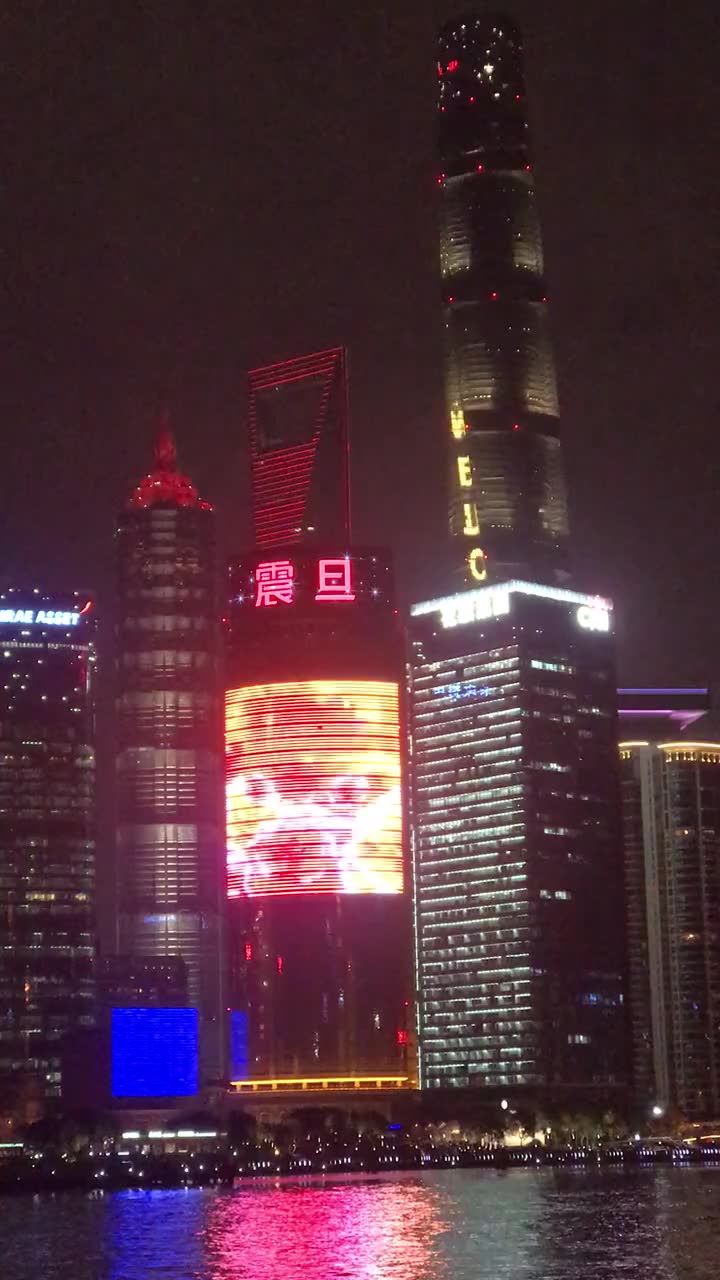 #魔都滩 很多人都以为上海是沿海城市?其实真正意义上是沿江城市!...