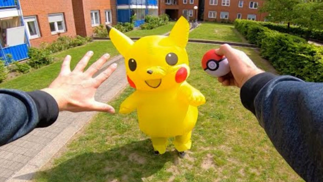 现实生活中捕抓数码宝贝皮卡丘,数码宝贝球