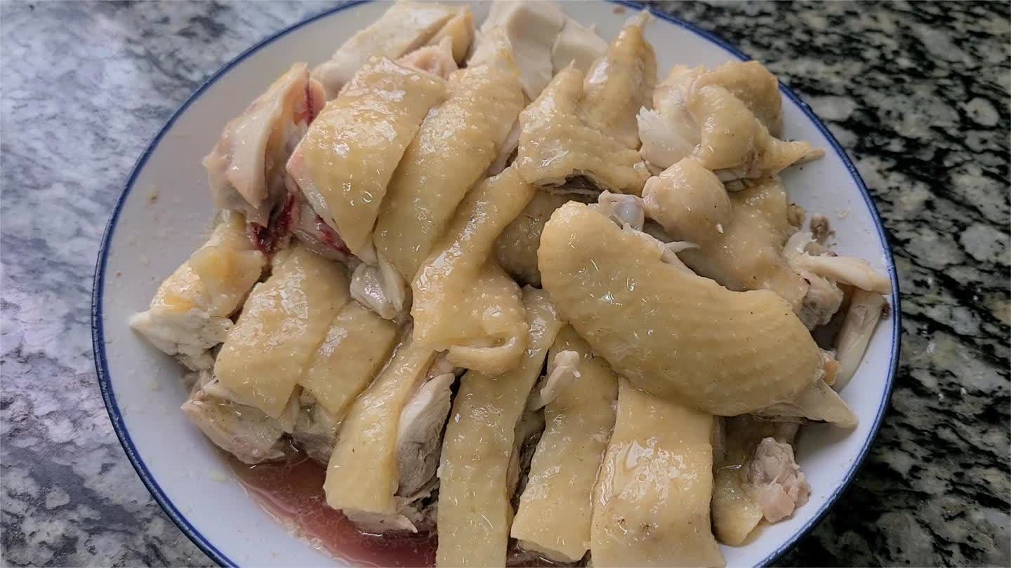 鸡肉香喷喷的做法,自从学会这道家常菜,我家经常做,简单美味