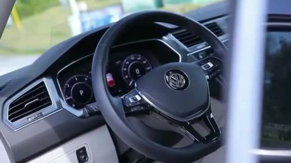 途观方向盘后方有换挡拨片,对于有追求驾驶.【来自懂车帝车友圈】