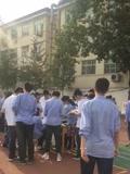 省实验校园内义卖
