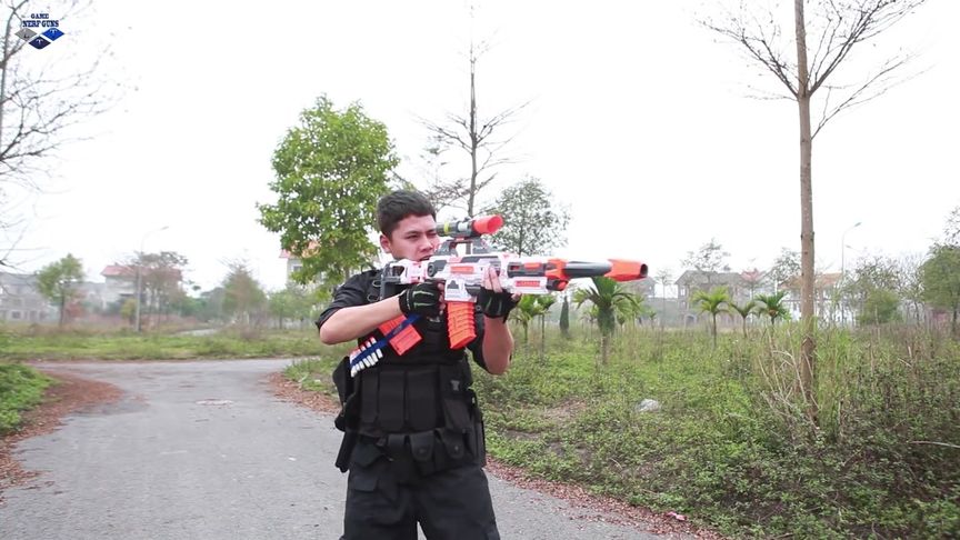 搞笑CS枪战,这装备牛,看大神花式秒人