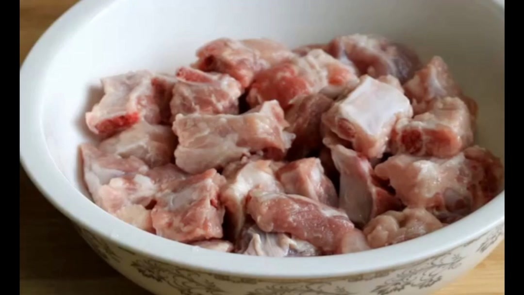 红烧排骨的家常做法,简单又好吃,大家赶紧学着做吧