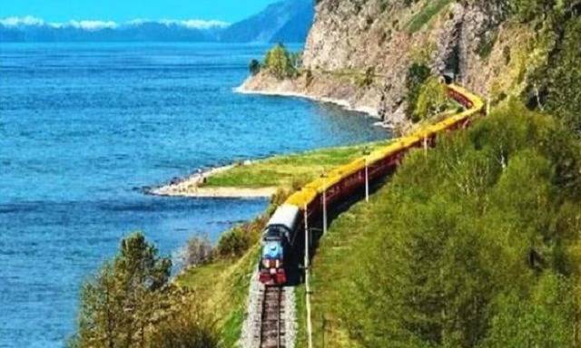 我国线路最长列车,票价6000元还抢不到,跑完全程要6天5夜的时间