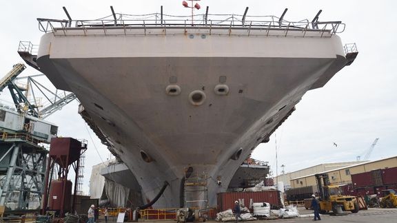 美军福特号航母再出新故障,预算已超支,高达130亿美元