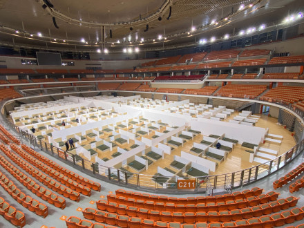 武昌体育馆火速改成方舱医院究竟怎样?患者客观评价:互相磨合