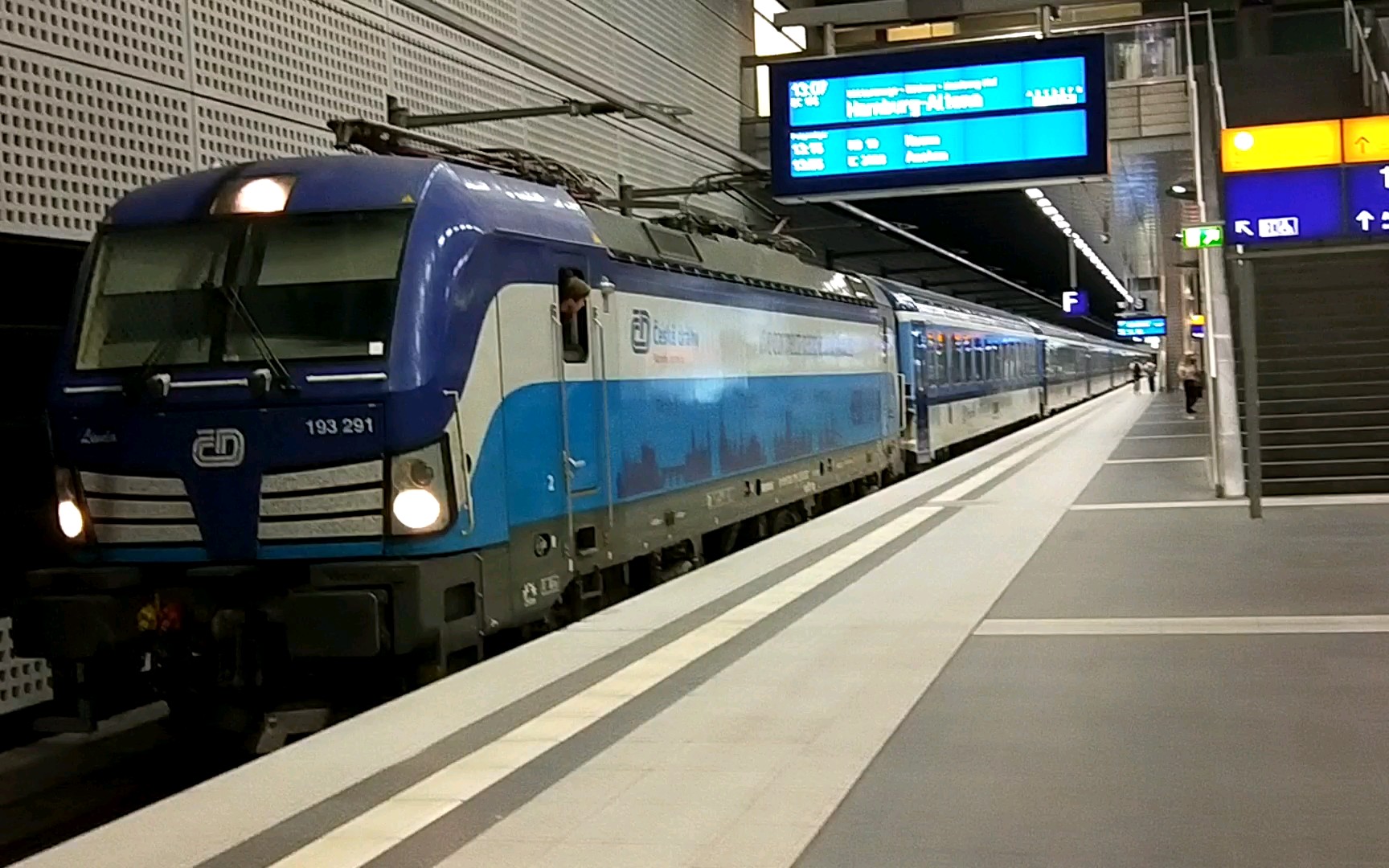 各种各样的列车进站视频-EC176(Czech Railway)