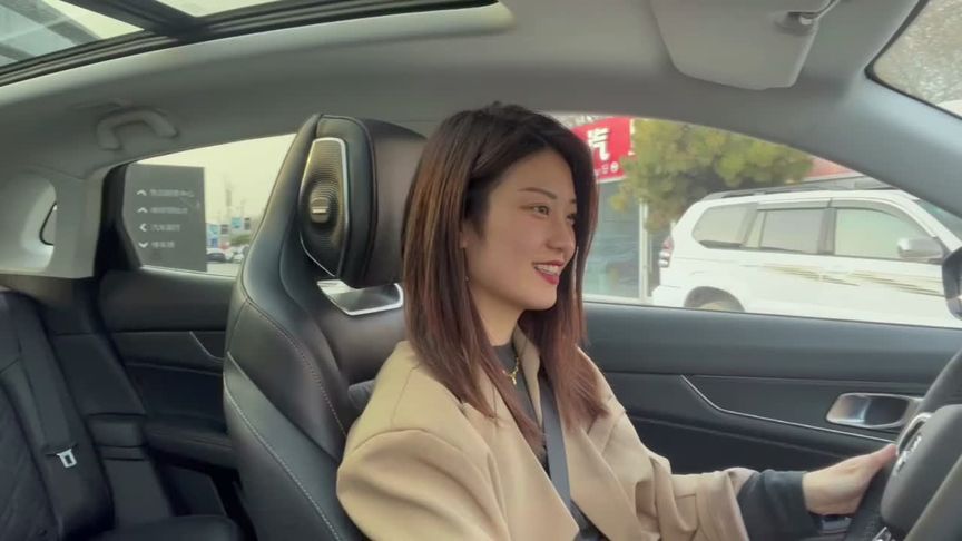 女司机unik难道女司机倒车都不看后视镜吗#长安unik