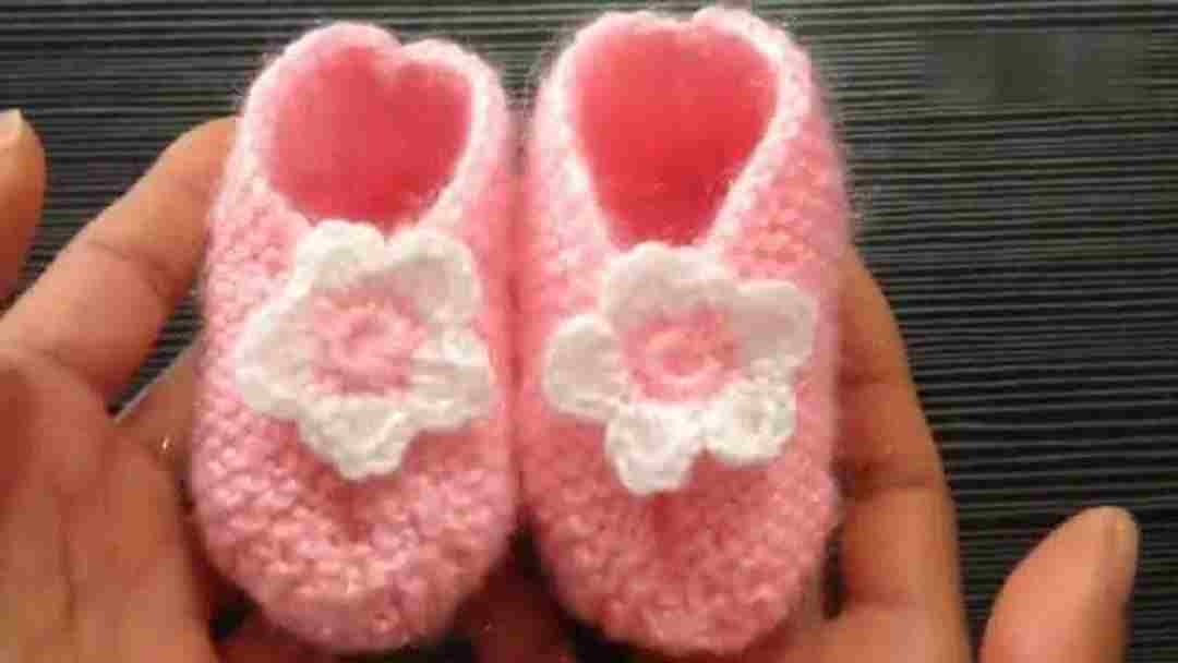 棒针编织轻便舒适的婴儿鞋,宝宝鞋的编织方法,简单平针就能完成