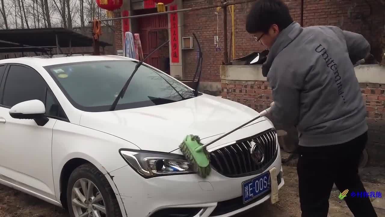 10万多的家庭轿车怎么选?看看90后小伙的偏爱,你也会选这款吗