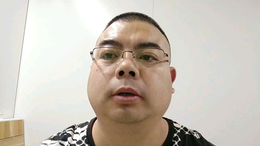 第一季-第四十四集:礼拜天上班
