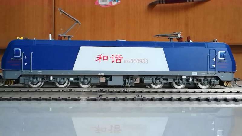 火车模型：超真实的火车模型小运转！中国火车系列！好精致的模型