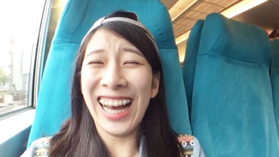 台湾妹子来上海坐磁悬浮,从来没坐过这么快的列车吓到花容失色