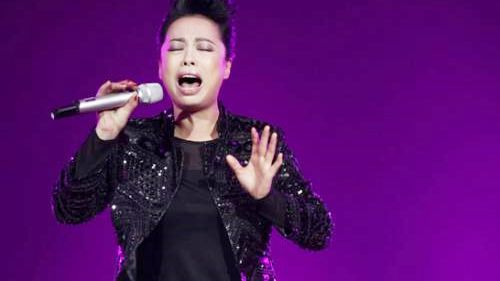 黄绮珊韩红再次联手演唱《离不开你》太好听了,听者已泪流满面
