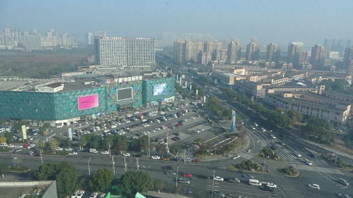 果然视频|壹点探针:探访全国最大羽绒服市场,便宜的占主流