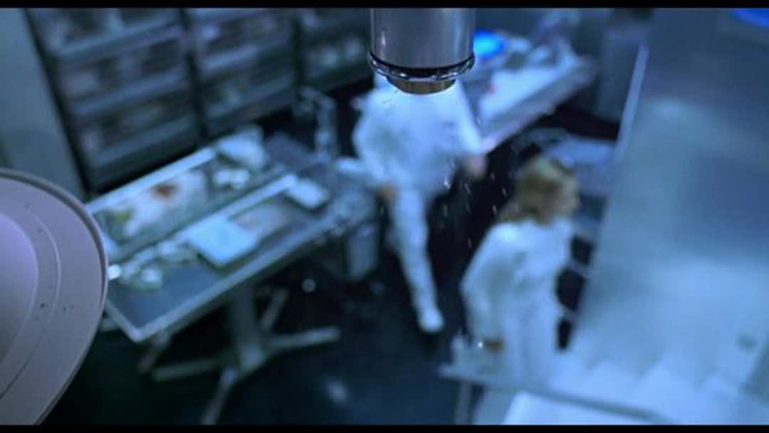 生化危机:病毒泄露,人工智能封锁实验室,大肆屠杀研究员!