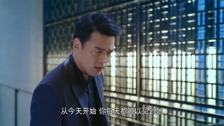 国疯狂炫耀,不料前夫找了个更年轻漂亮的,肠