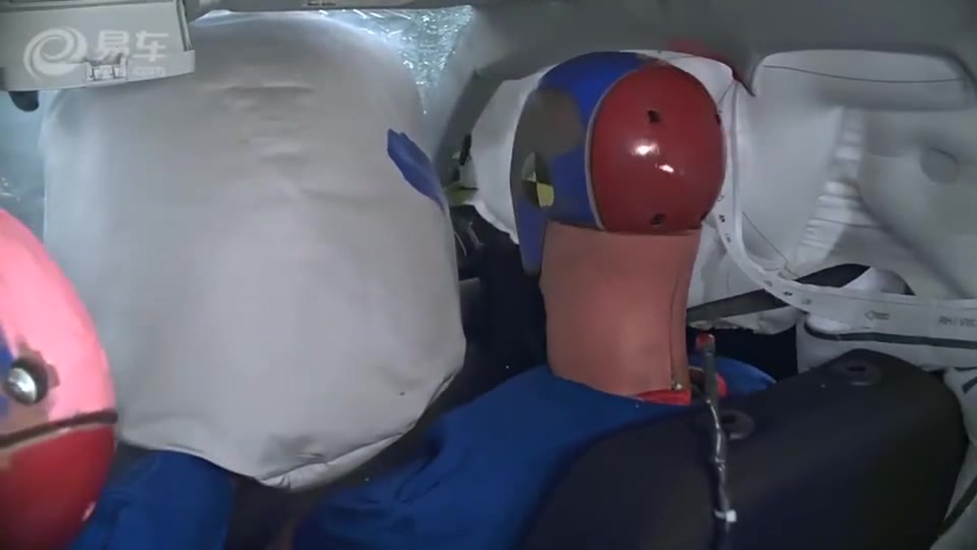 2017款大众捷达乘客侧 小重叠IIHS碰撞