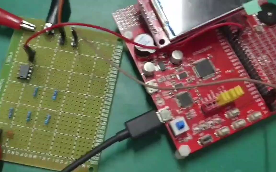 西游学生作品:基于stm32G4的简易数字频率计设计视频
