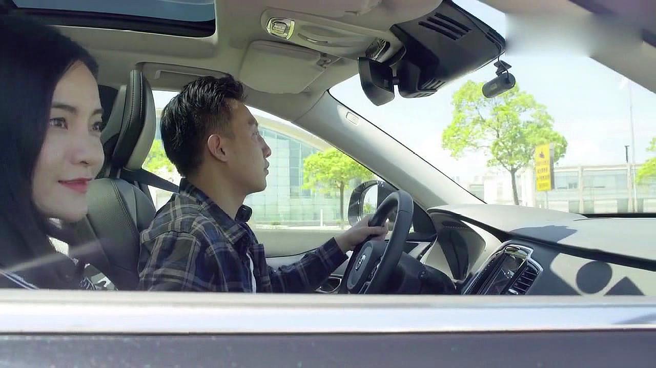 全智能人工语音,美女为你展示无线行车记录仪怎么用