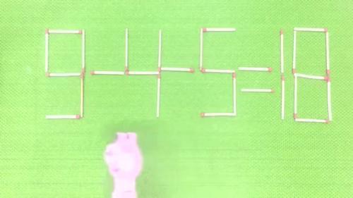 奥数题,移动一根火柴,怎么使等式成立?