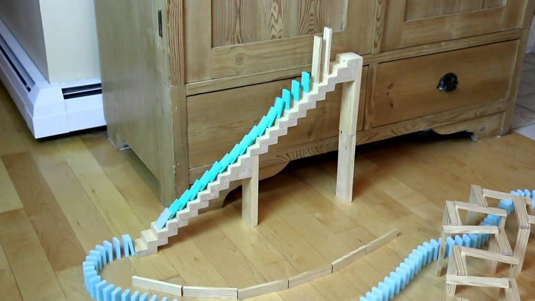 弹珠轨道-玩多米诺,我们是认真的-多米诺骨牌