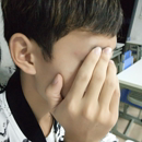 今天的天空有点蓝嘻嘻 